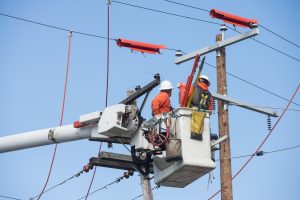 Aerial Lifts and Overhead Power Lines | WORK SAFE KENTUCKY